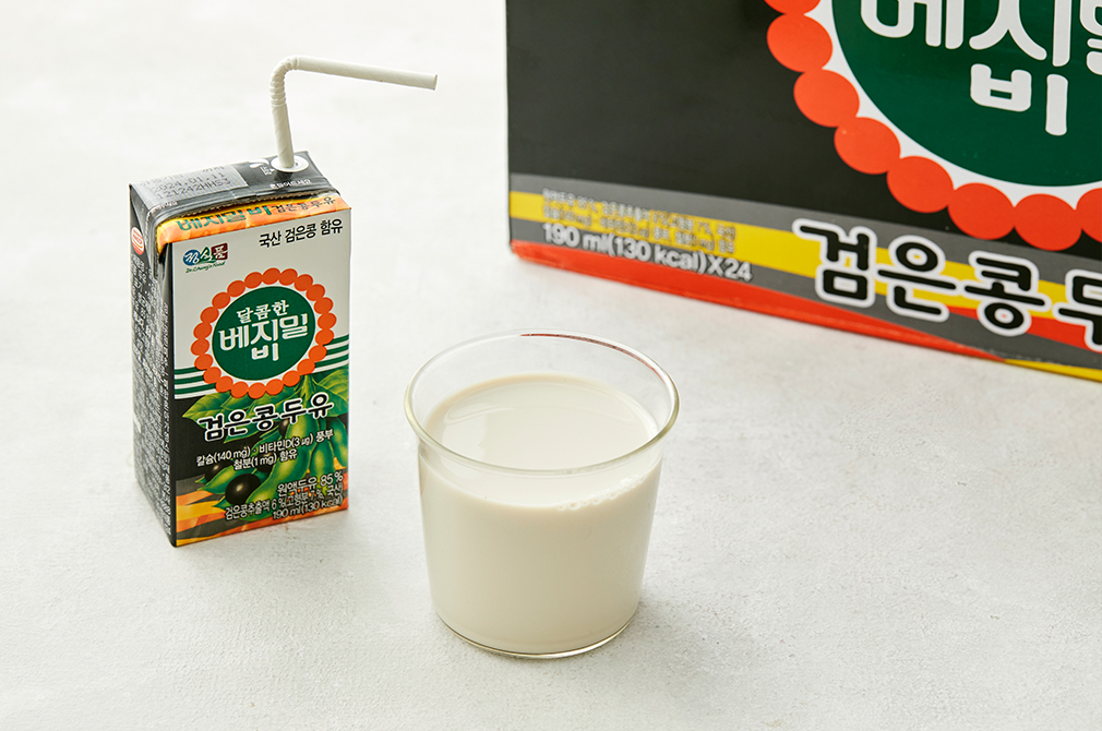 [베지밀] 달콤한 B 검은콩 두유 (190mL X 24팩) - 마켓컬리